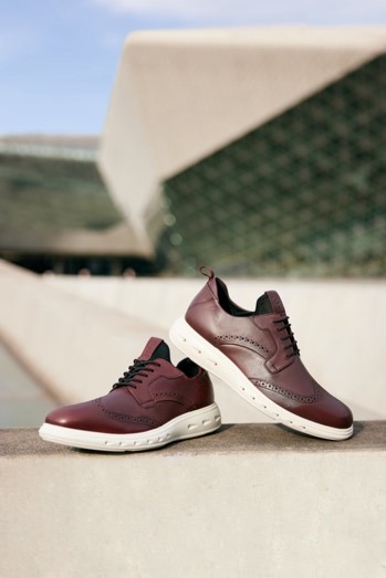 ECCO 推出HYBRID 720混动防水720系列 多元绅士风尚 尽在这一步
