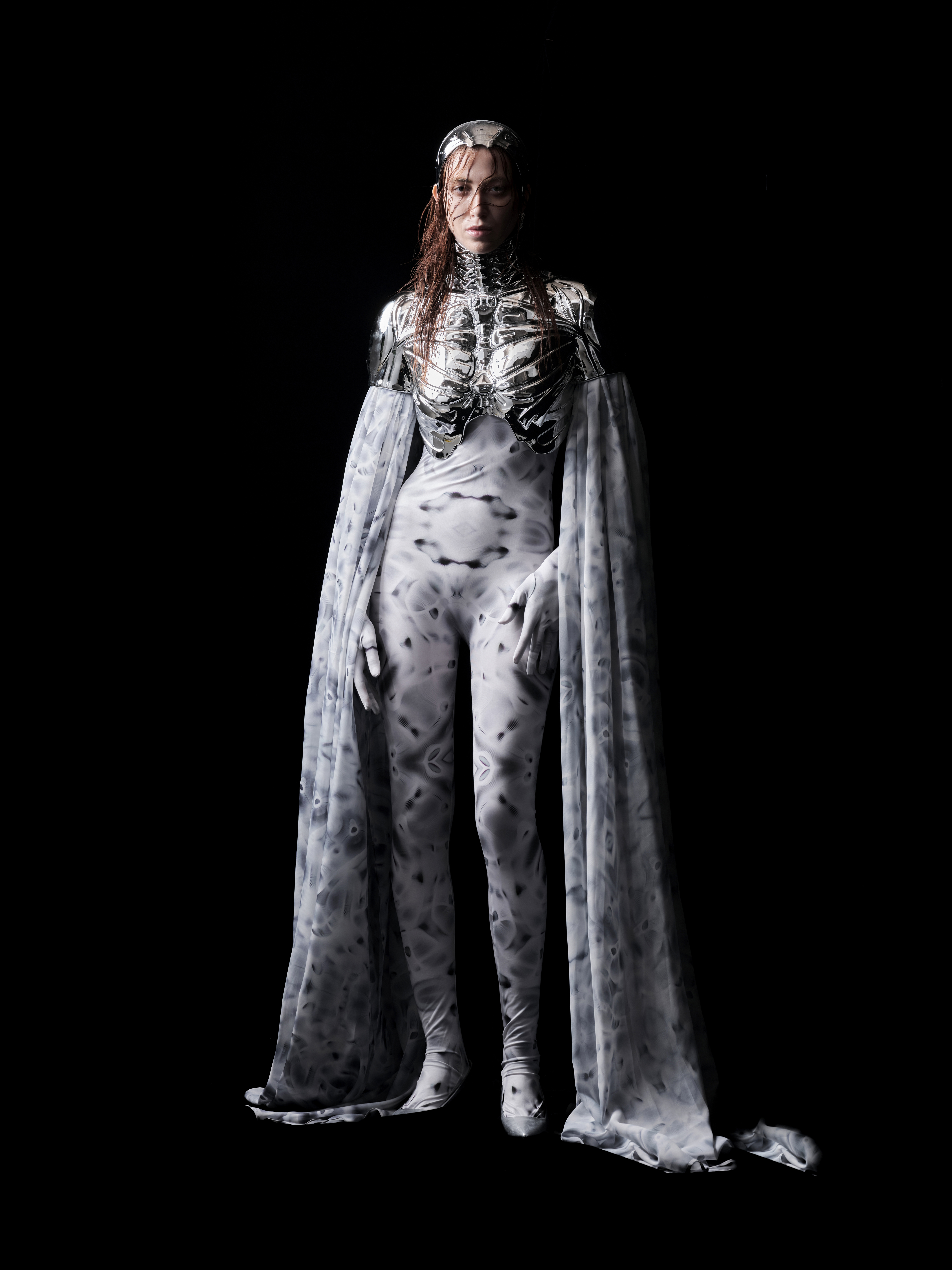 HENGDI WANG 2025春夏高级定制时装与配饰系列 「Cybernetics Blooming Inside of Me」